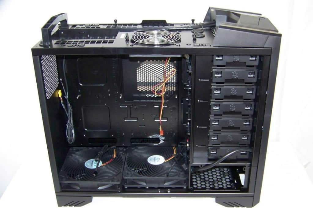 Silverstone Raven 3 (RV03) Full Tower Computer Chassis & Strider Gold ...