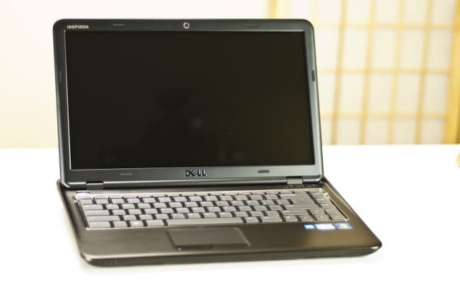 Futurelooks Unboxes the DELL Inspiron 14z Laptop (Video) – Futurelooks