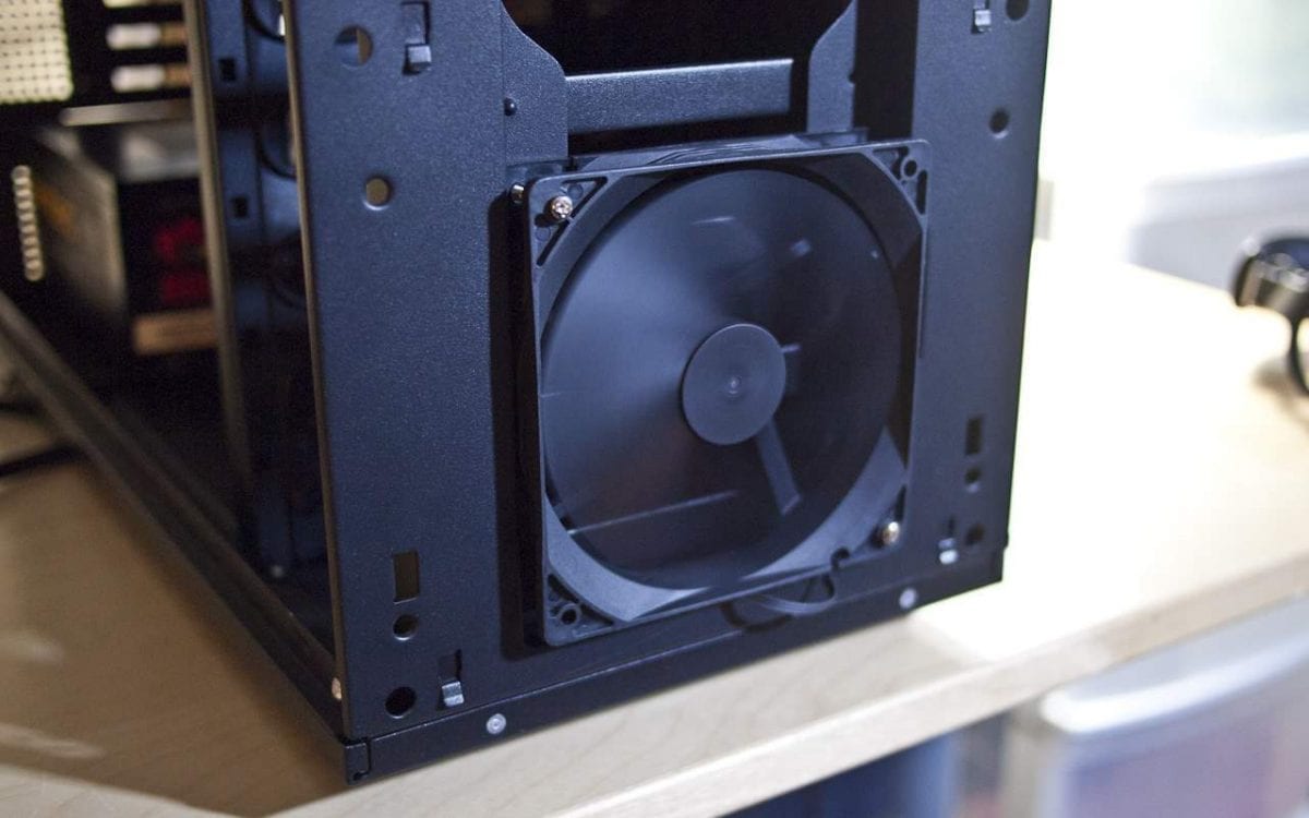 Antec’s Eleven Hundred (1100) Super Mid-Tower Gaming Chassis Reviewed ...