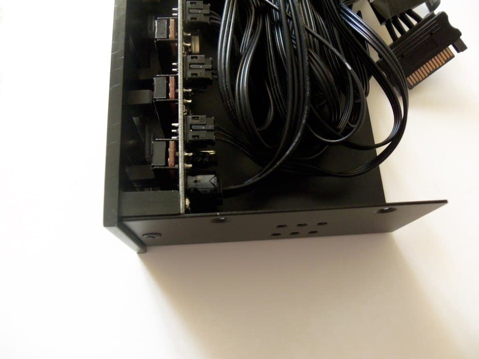 Fractal Design’s Adjust 108 Fan Controller Review – Futurelooks