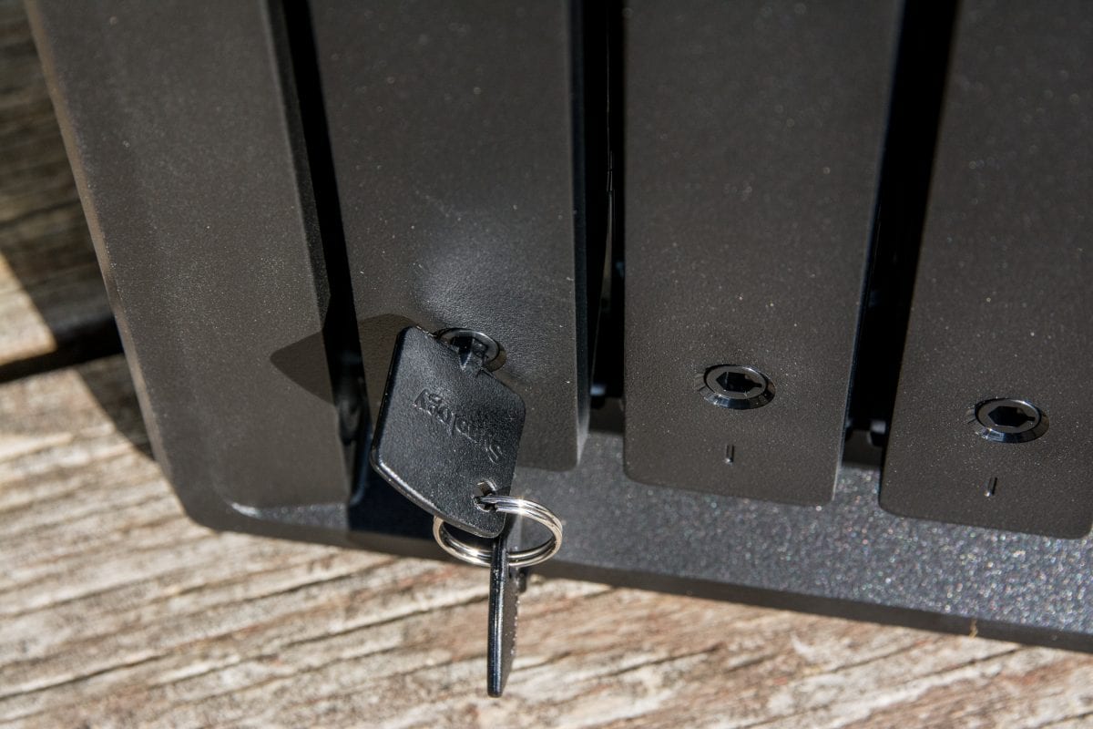 Synology DiskStation DS418Play NAS Review – Futurelooks