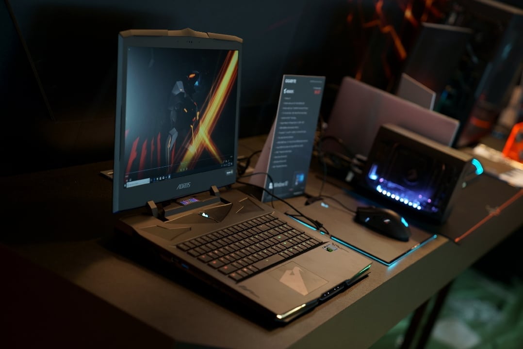 Computex 2018: GIGABYTE Updates Gaming and Professional Laptop Series ...